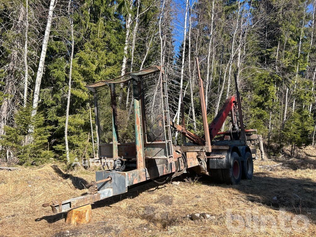 Prodaje se Jonsered Z šumarsku prikolicu na aukciji