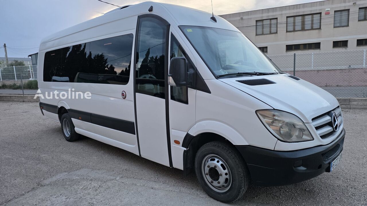 Mercedes-Benz 515 turistički autobus