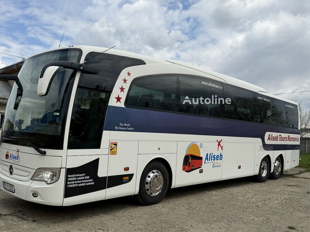 Mercedes-Benz TRAVEGO 16 RHD turistički autobus