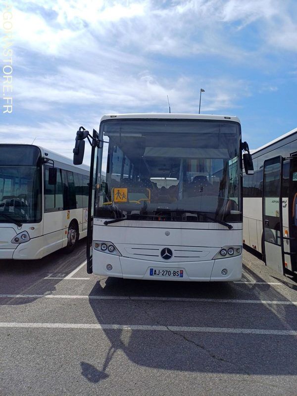 Prodaje se Mercedes-Benz INTOURO turistički autobus na aukciji