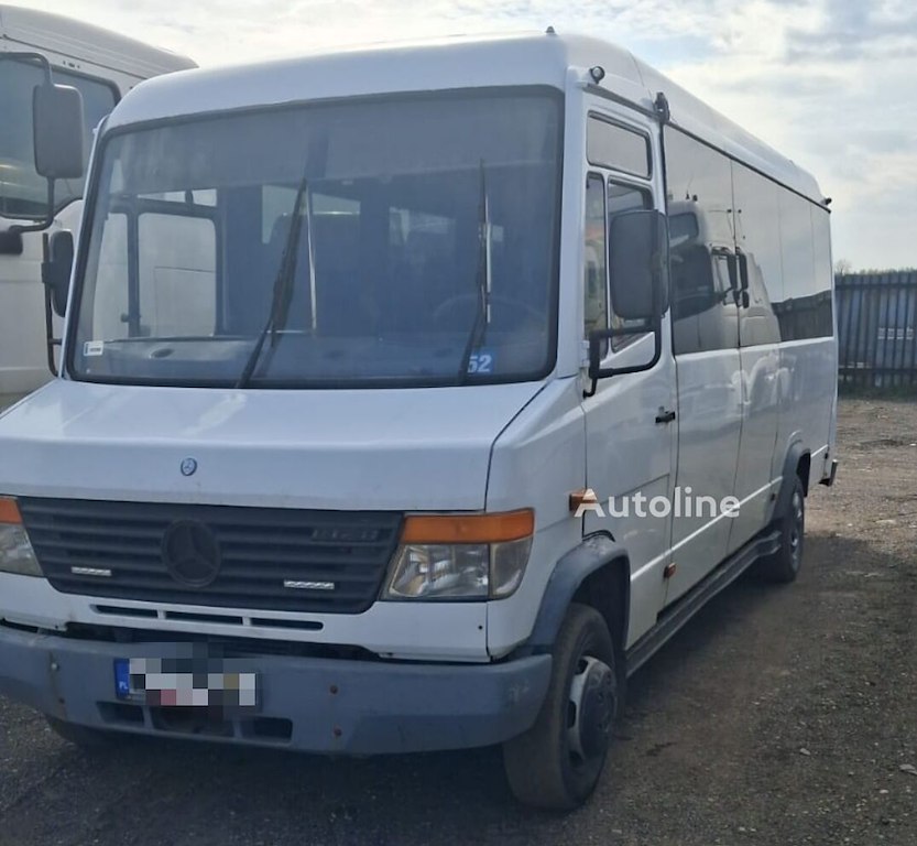 Mercedes-Benz 812 prigradski autobus