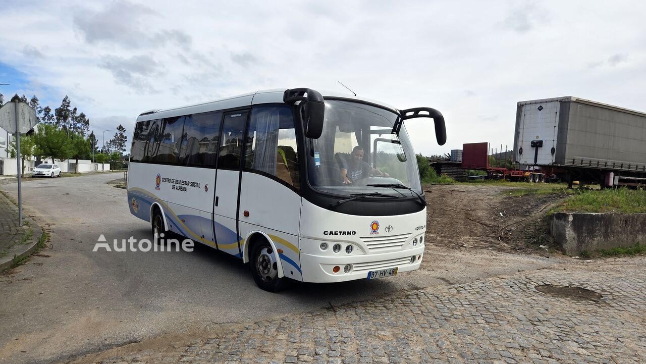 Toyota caetano prigradski autobus