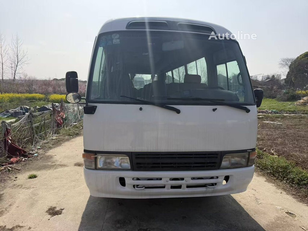 Toyota Coaster prigradski autobus