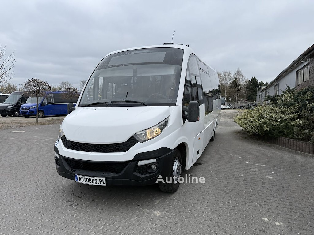 IVECO ROSERO FIRST prigradski autobus