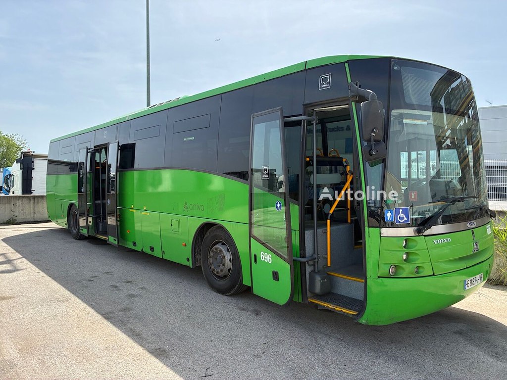 Volvo B8R 4X2 SUNSUNDEGUI ASTRAL 59 PLAZAS školski autobus