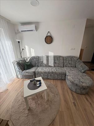 3.0 stan 45m², V. Vlahovića, ljubimci dozvoljeni