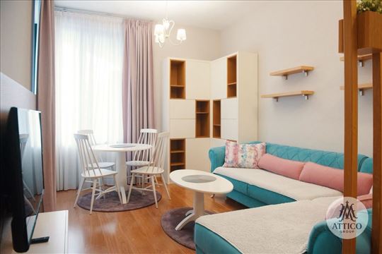 Luksuzan dvosoban stan u centru – Pupinova palata