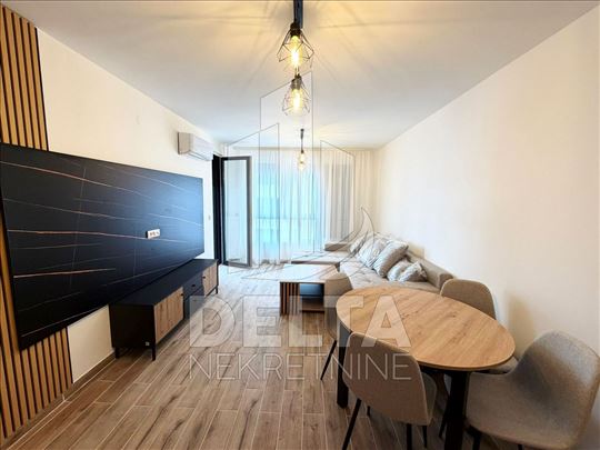 Jednoiposoban stan, sa parkingom, u novoj zgradi