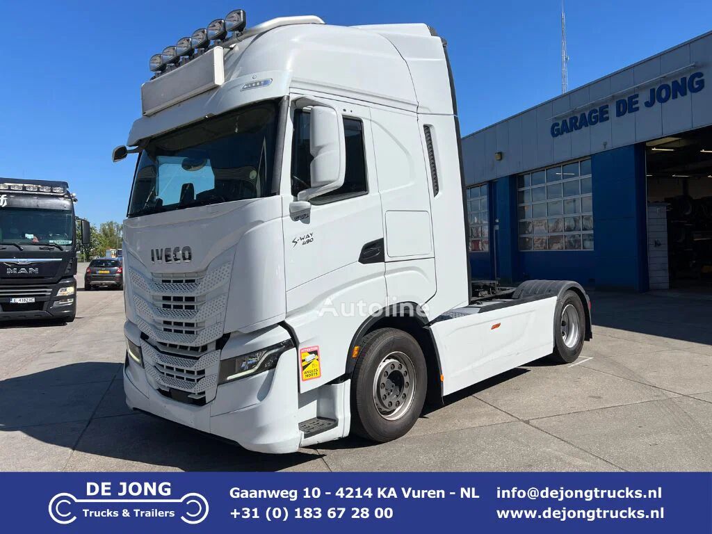 IVECO S-WAY 490 / Intarder / 2x Tank / New Tyres tegljač