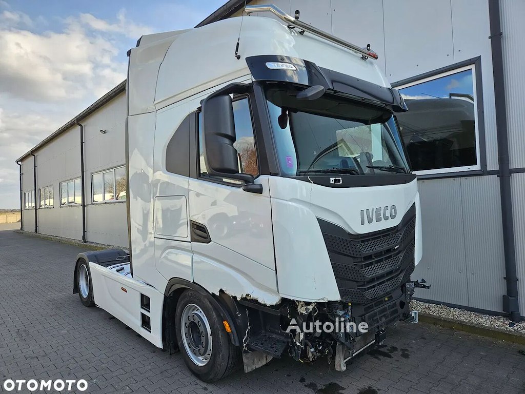 IVECO S-way 530 tegljač