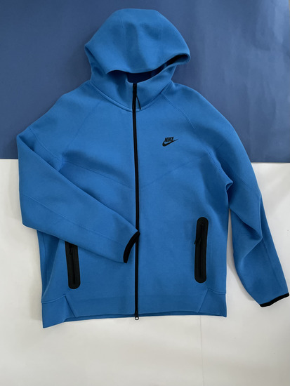 REZ Nike Tech Fleece original muski duks