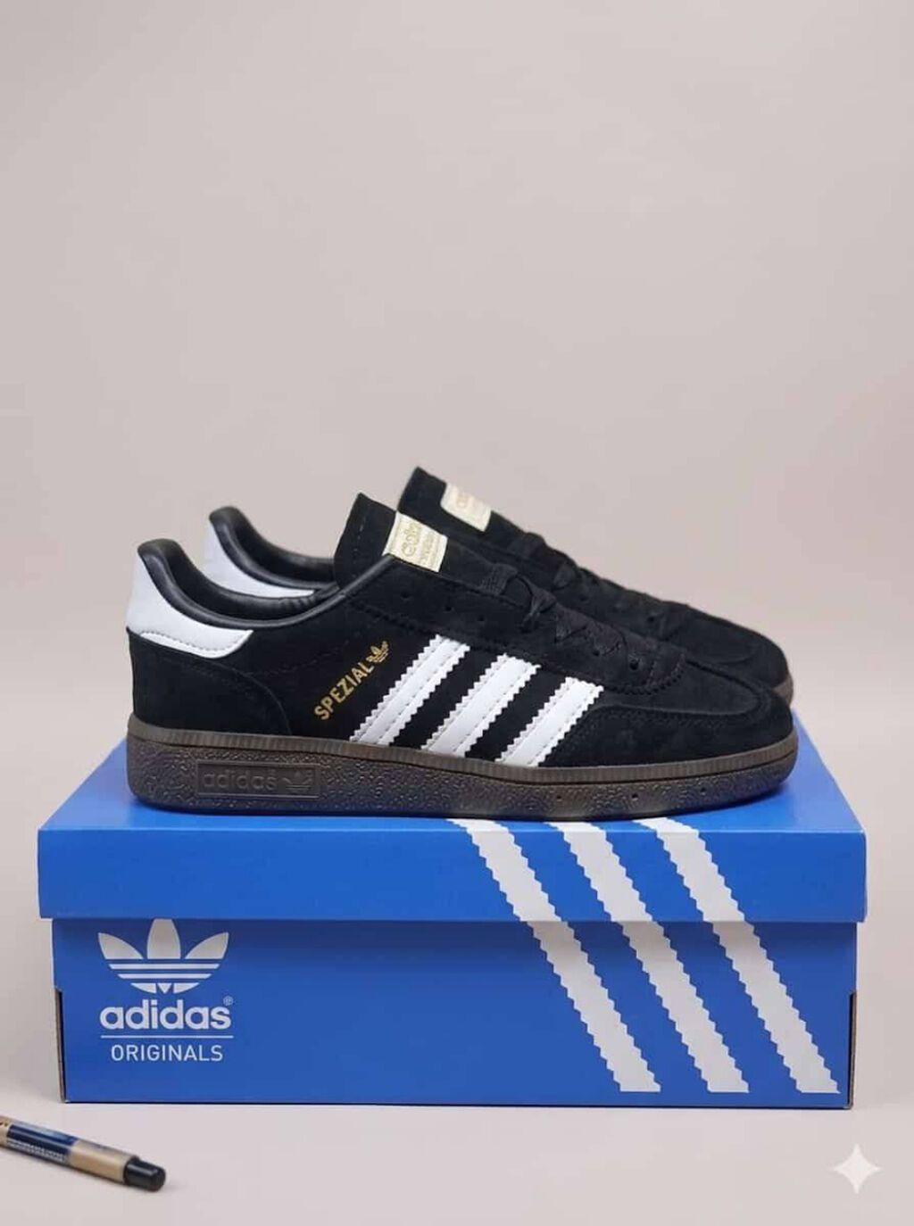 Adidas spezial patike crnne NOVO Novo Brojevi 36 do 40 fb Moja
