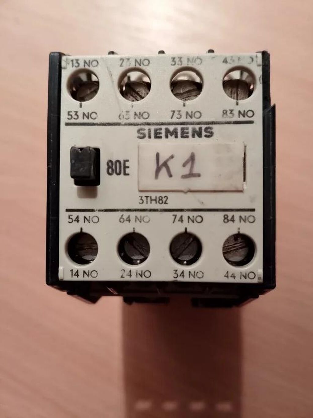 SIEMENS POMOĆNI KONTAKTOR 3TH82 80 -OA | SIEMENS pomoćni kontaktor
