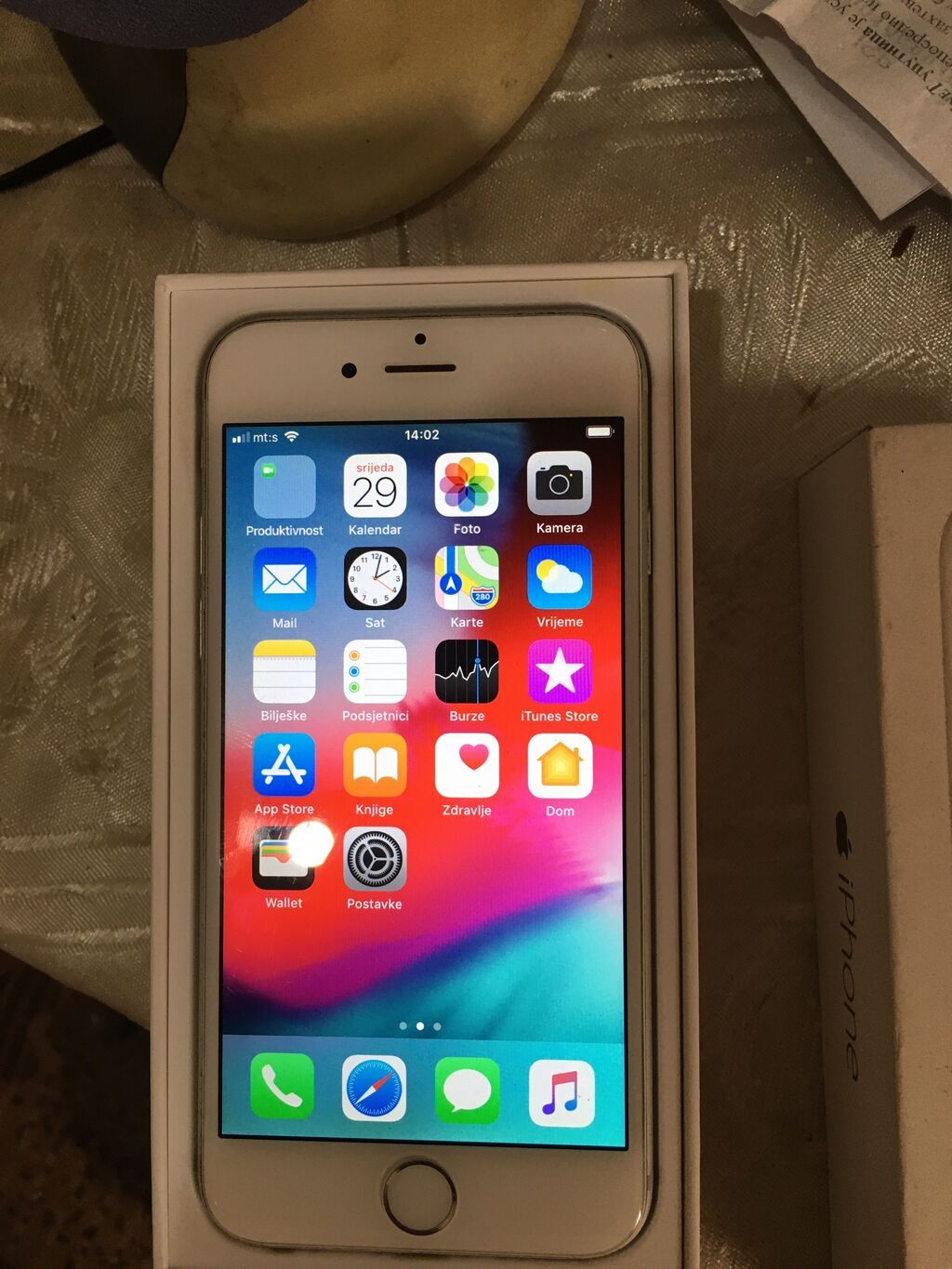 Apple iPhone iPhone 6s, 32 GB Telefon sa celokupnom opremom na