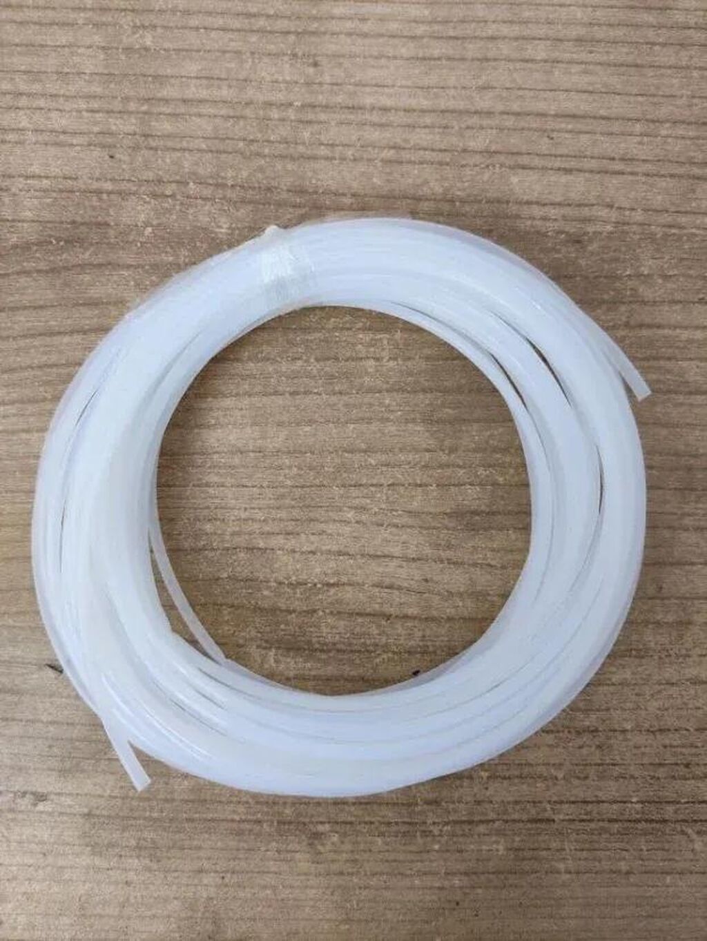 TEFLON CREVO PTFE TEFLONSKA CEV 2.4/2.8MM | Ovo crevo je napravljeno