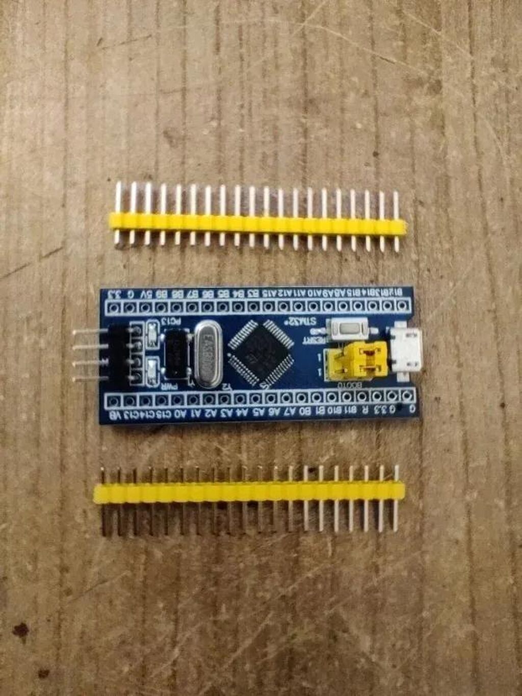 STM32F103C6T6 ARM RAZVOJNA PLOČA | Ova razvojna ploča namenjena je