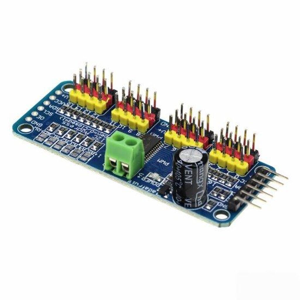 PCA9685 16 KANALNI 12 BITNI I2C DRAJVER ZA MOTOR | Ovaj kontroler je