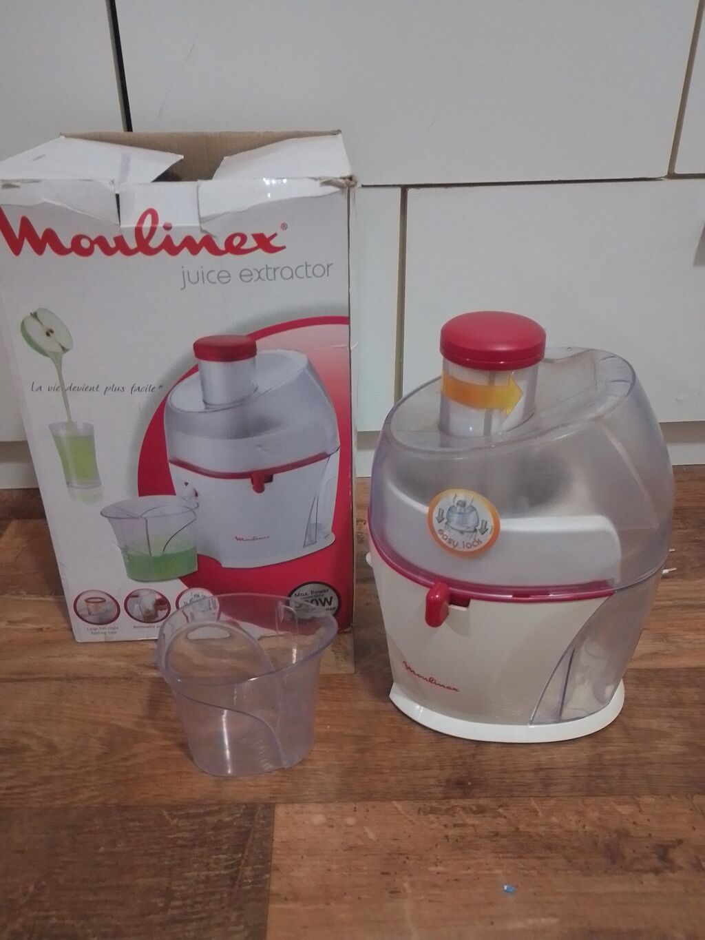 Moulinex Juice Extractor – sokovnik 500 W je potpuno ispravan,u dobrom