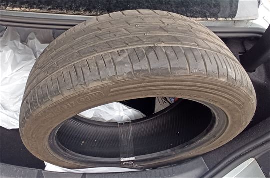 2 letnje gume MOMO 205/ 50 R17 93W