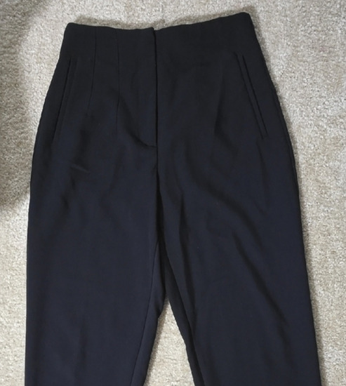 Zara pantalone dublji struk