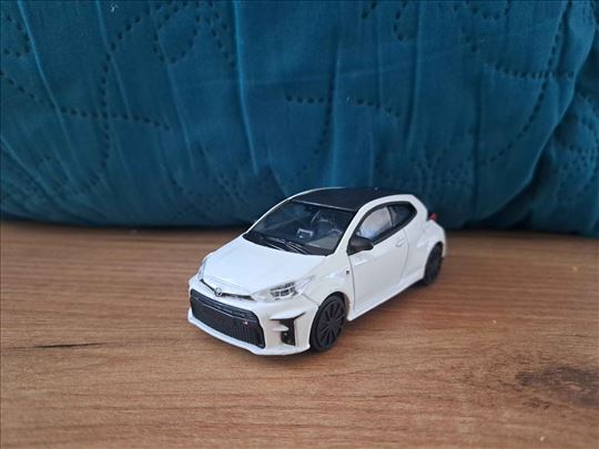 Burago Toyota Yaris GR 1/43