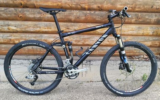 Canyon nerve xc f8 26,fox,xt,sram,dt swiss