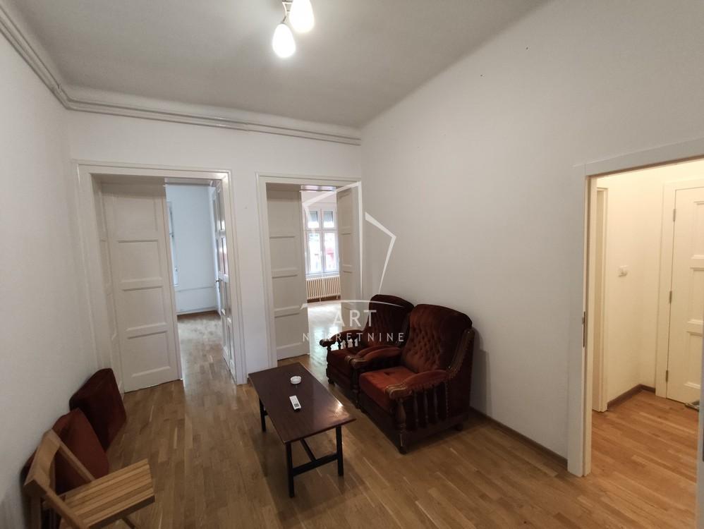 3.5 salonac , Botanička bašta ID#14841
900 €