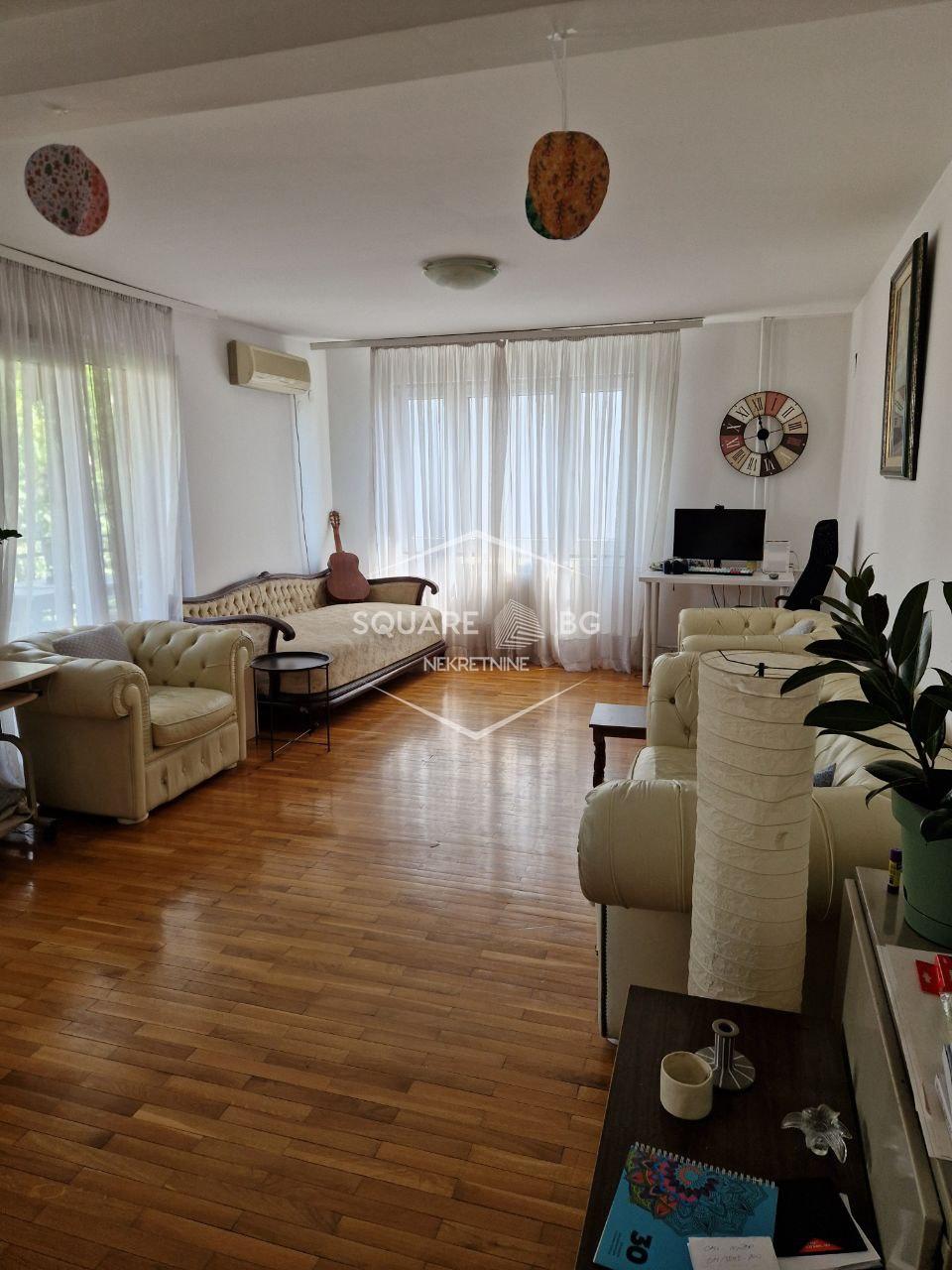 Južni Bulevar, 3.0 namešten, pet friendly ID#5555
700 €