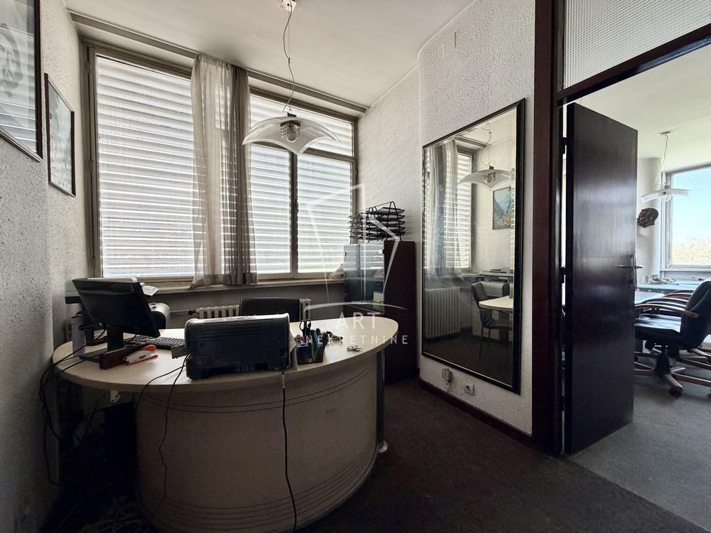 Kneza Miloša, opremljen Poslovni prostor ID#14842
1.700 €