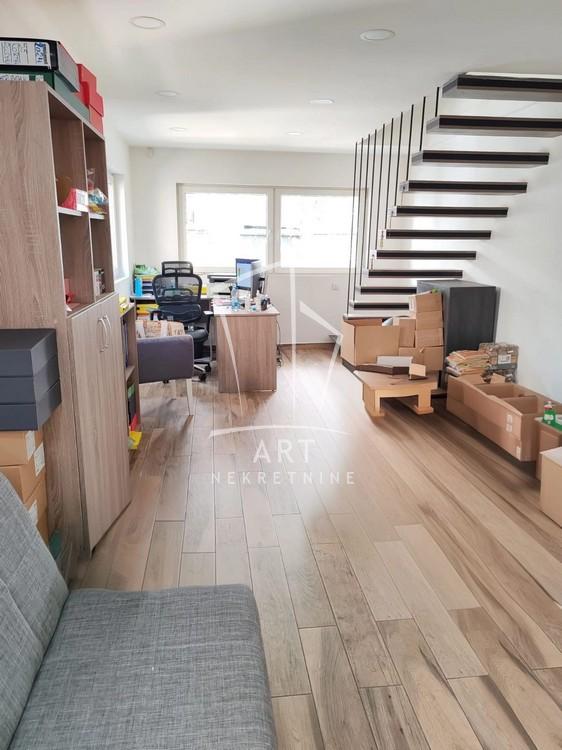Stan i lokal u Profesorskoj koloniji ID#14838
299.000 €