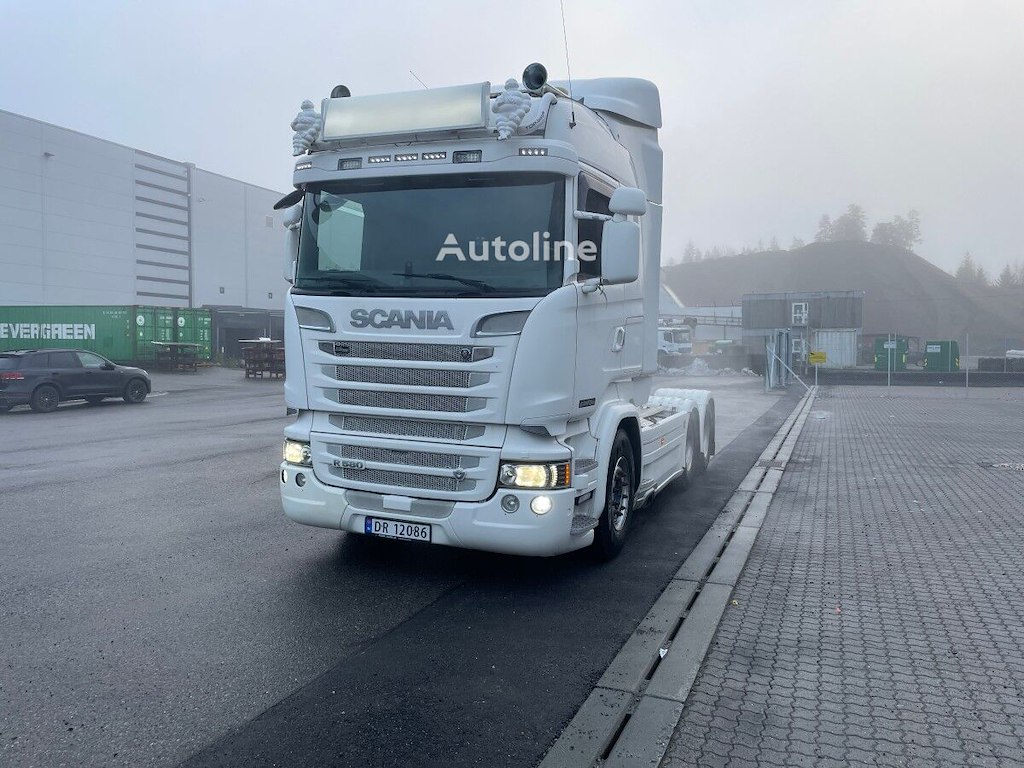 Prodaje se Scania R-serie tegljač na aukciji