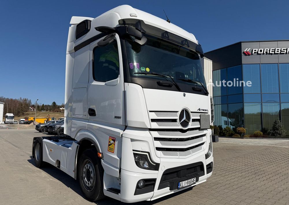 Mercedes-Benz Actros 1851 tegljač