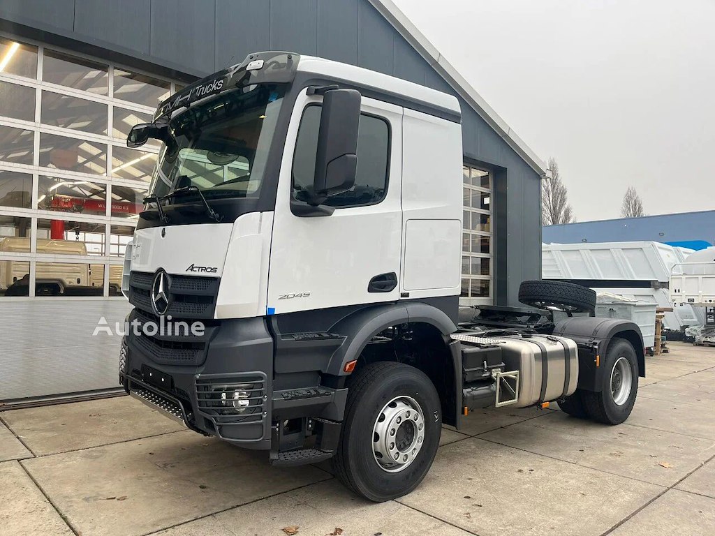 Novi Mercedes-Benz Actros 2045 S 4x2 Tractor Head tegljač