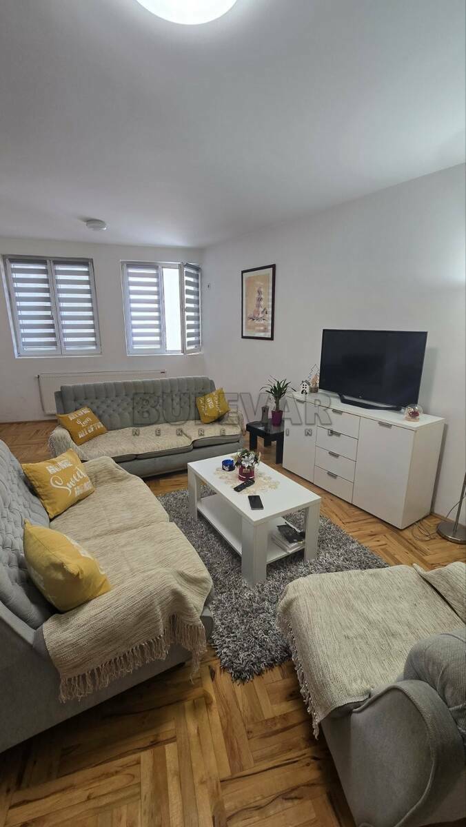 Garsonjera, Niš - Centar | Izdavanje · 30m² · 300€