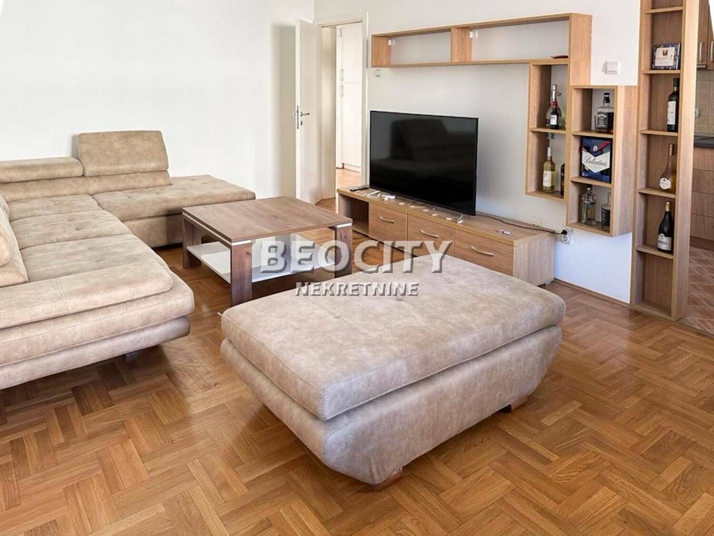 Trosoban stan, Beograd - Vračar (centar) | Izdavanje · 77m² · 1.100€
