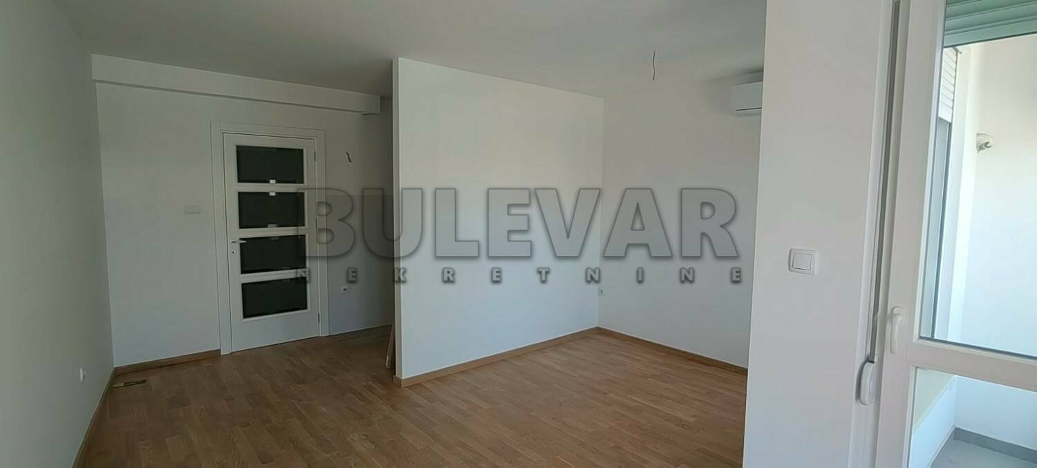 Jednosoban stan, Niš - Bulevar Nemanjića | Izdavanje · 33m² · 300€