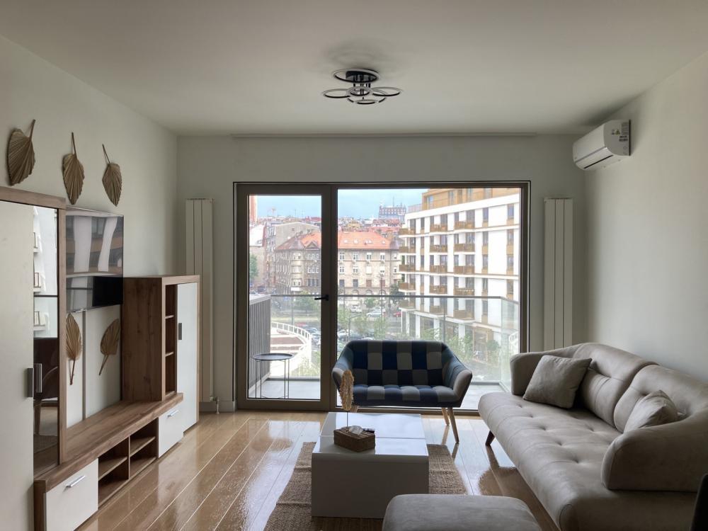 Luke Ćelovića Trebinjca, Trosoban stan za izdavanje, 73m2, 1.400€