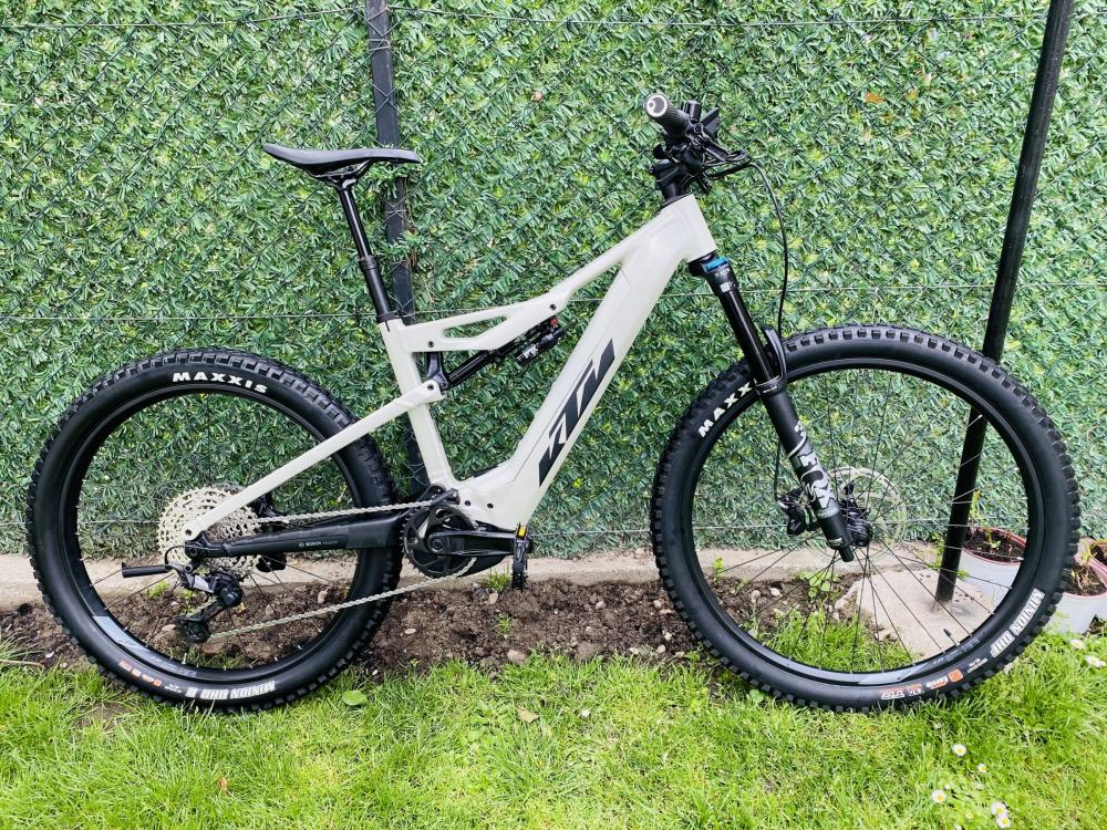KTM Macina Kapoho Fox 36 CX4 SMART 750Wh NOV