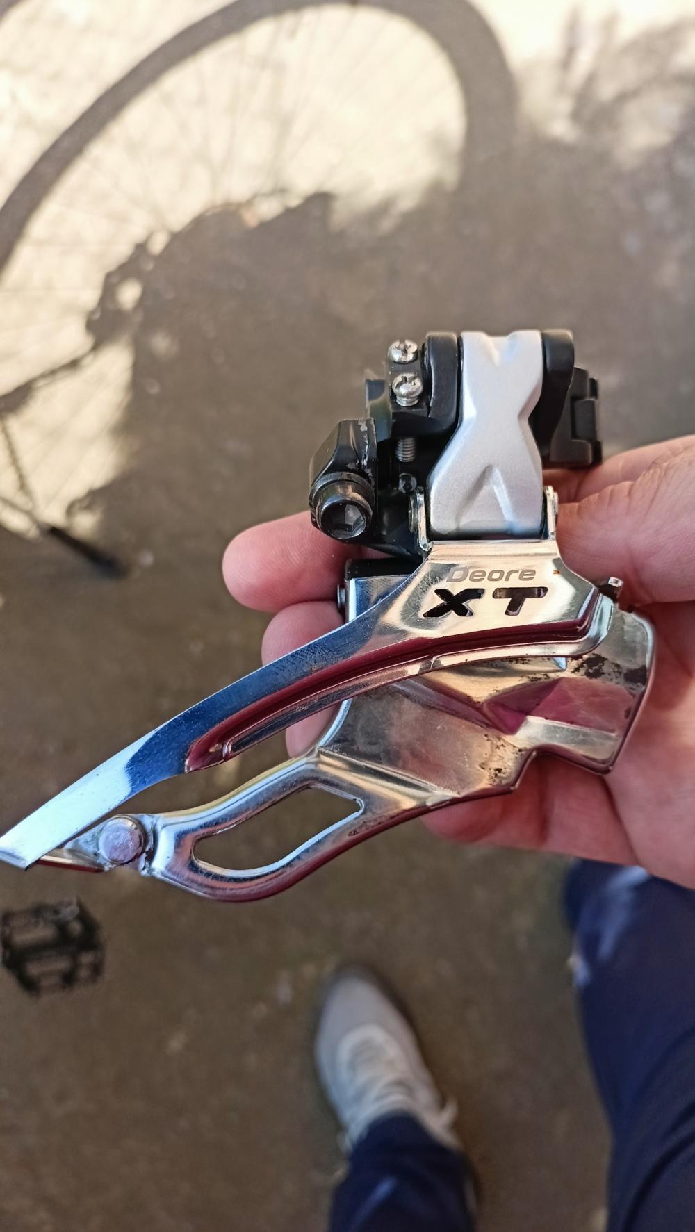 Shimano Deore XT prednji menjač FD-M771