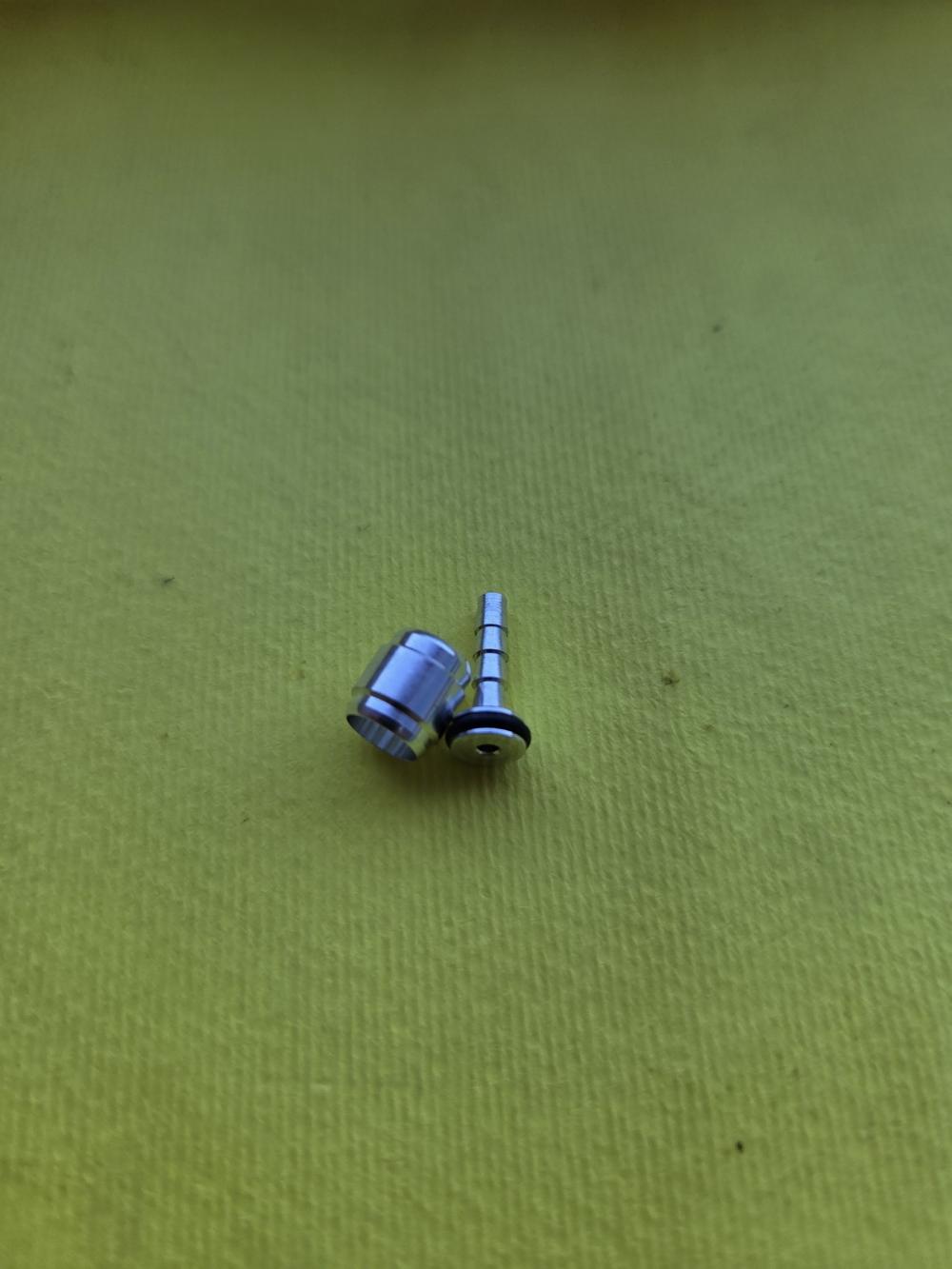 Formula insert pin kraj hidraulicnog creva