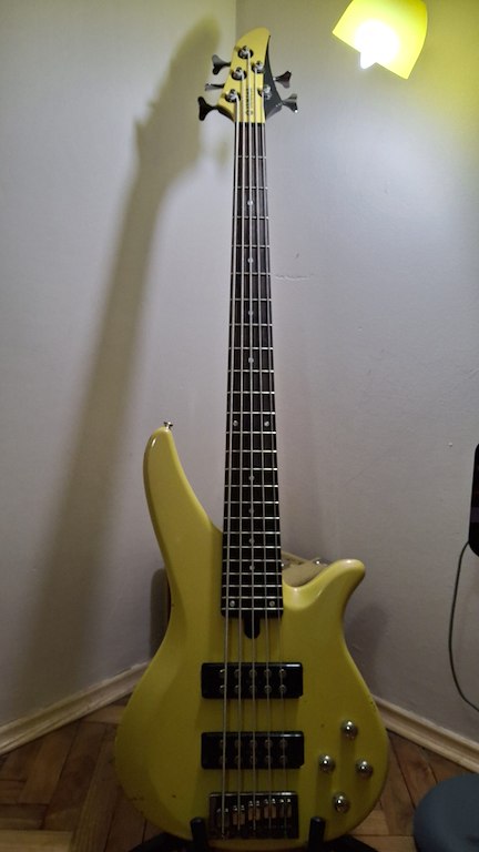 Bas gitara YAMAHA RBX375