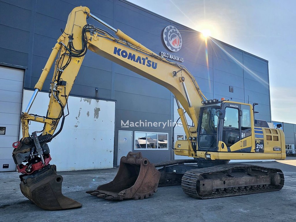 Komatsu PC210LC-10, 2016 mod, 6355 hours, Rototilt, 2 Drawers, Central l bager guseničar