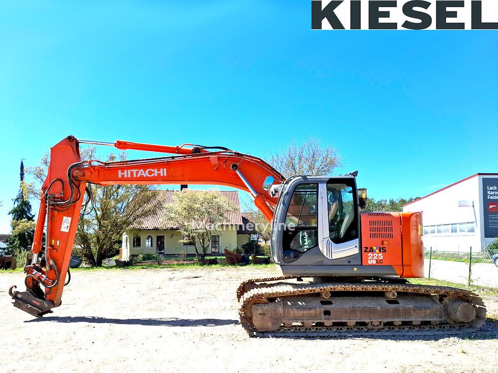 Hitachi ZX225USLC-3 bager guseničar