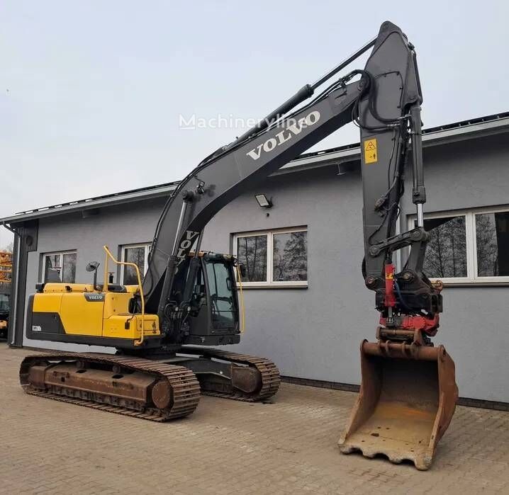 Volvo EC 220 DL bager guseničar