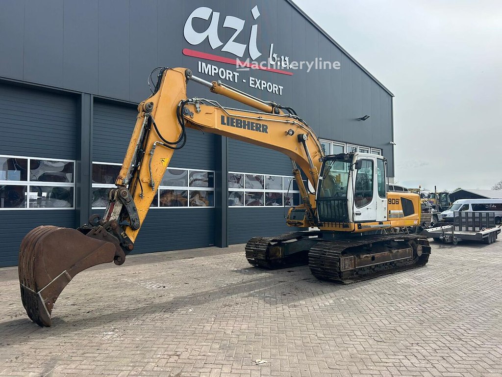 Liebherr R906LC bager guseničar