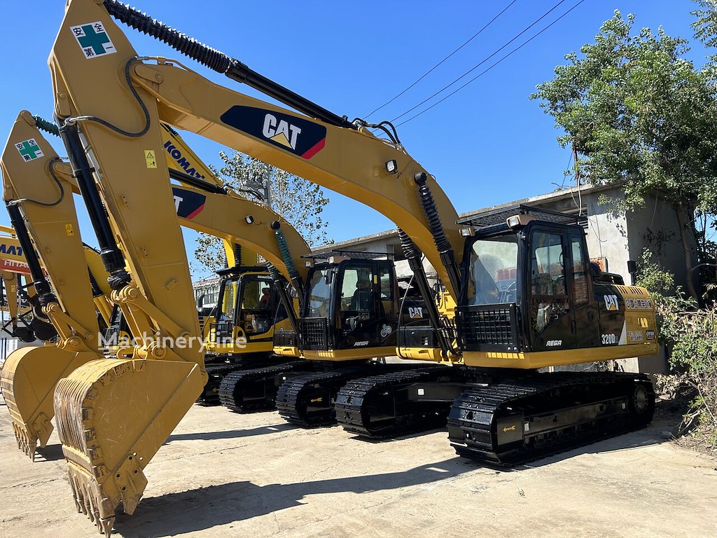 Caterpillar 320D2L bager guseničar
