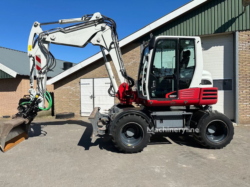 Takeuchi TB295W bager točkaš