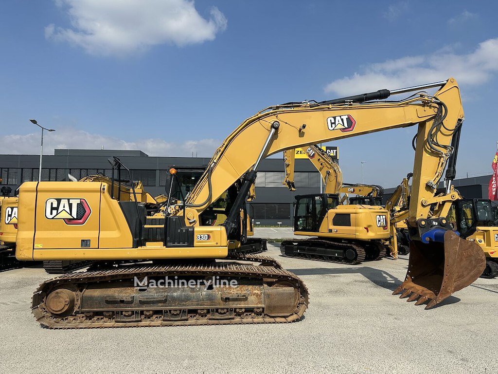 Caterpillar 330 bager guseničar