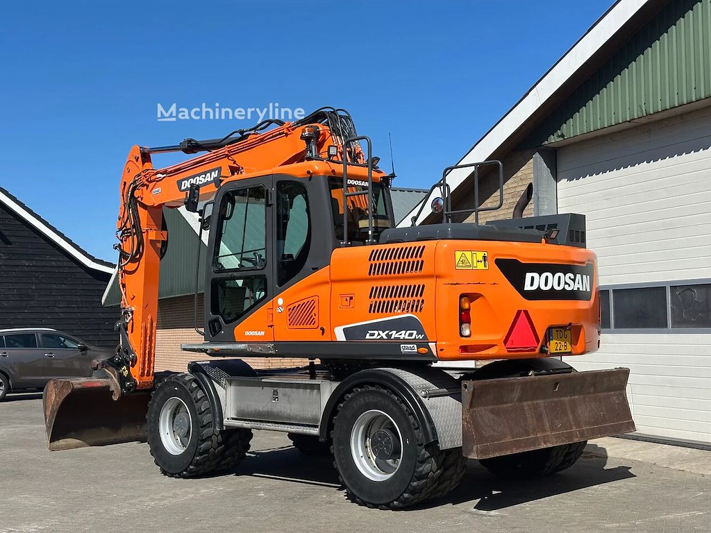 Doosan DX140W-5 bager točkaš