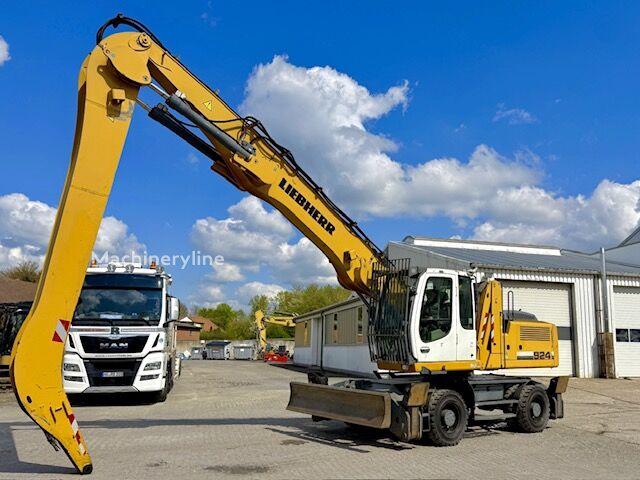 Liebherr A 924 C bager za pretovar